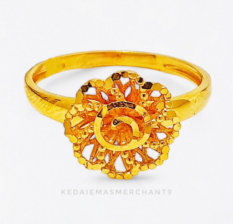 Cincin Emas Bunga Teratai Kerawang